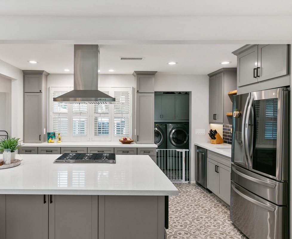 Sarah MacIntyre - Mantra Cabinets