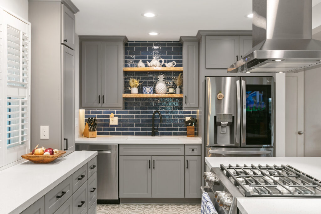 Sarah MacIntyre - Mantra Cabinets